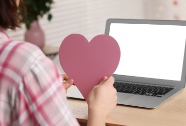 Long-Distance Caregiving: How Can I Help if I’m Far Away? - Majestic Care
